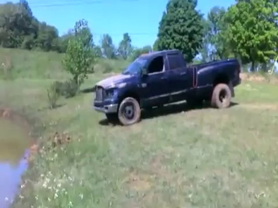 Towing a truck goes wrong - Fails World - video Dailymotion