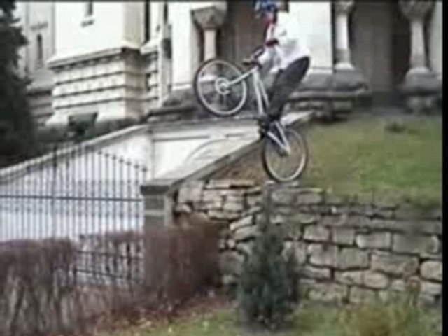 Bogdan 1 - Street (Cluj-Napoca) | Astro Awani