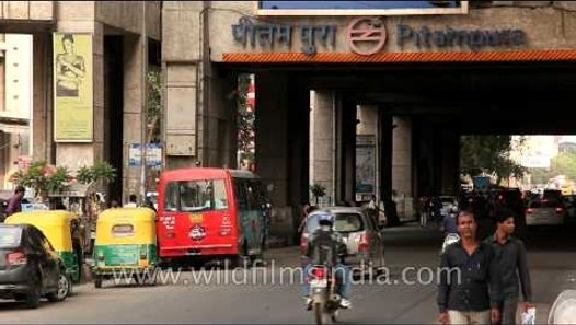 Pitam Pura Metro Station - video dailymotion