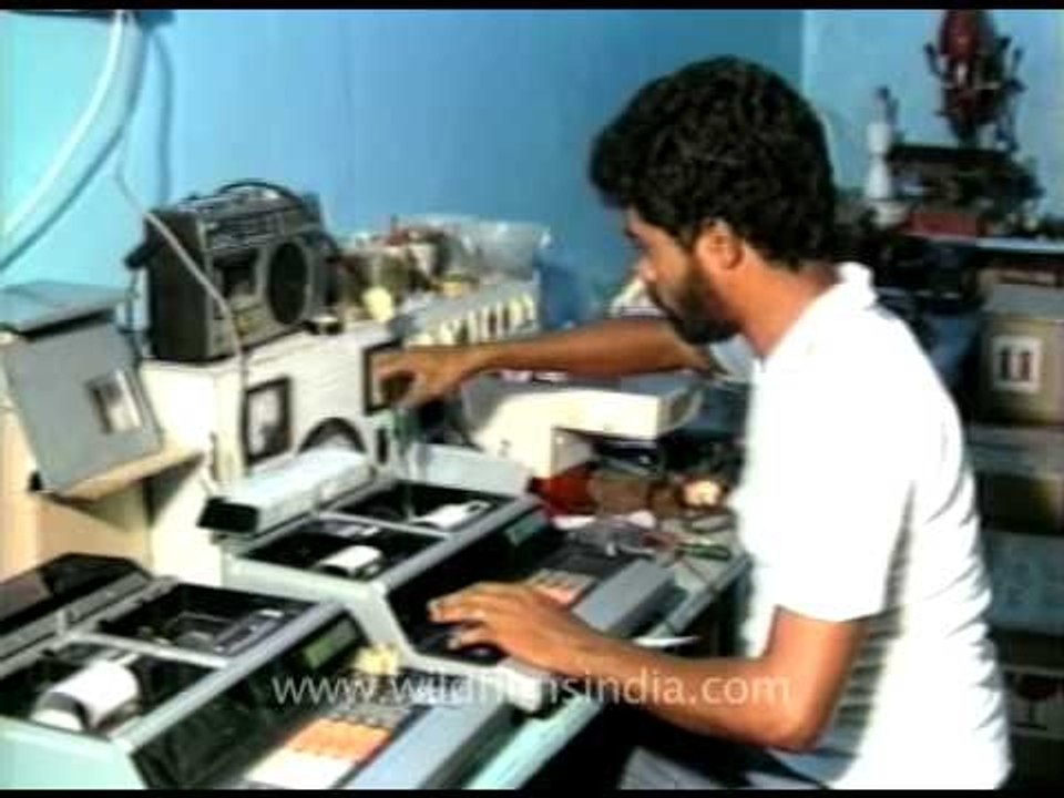 Telex machine in use in India: nostaglia from the 1970's! - video ...