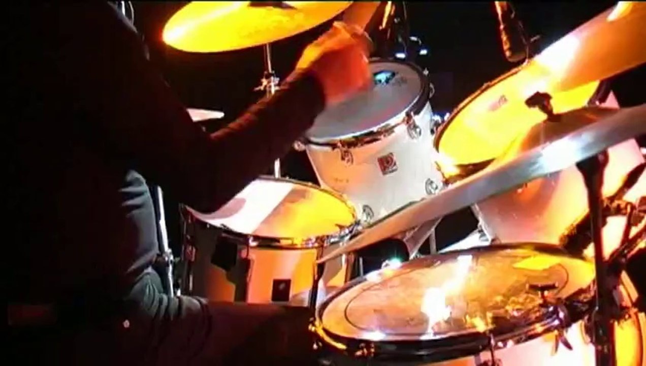 Focus - Hocus Pocus w/ Drum Solo - Live in England (2009) (Pro-shot ...