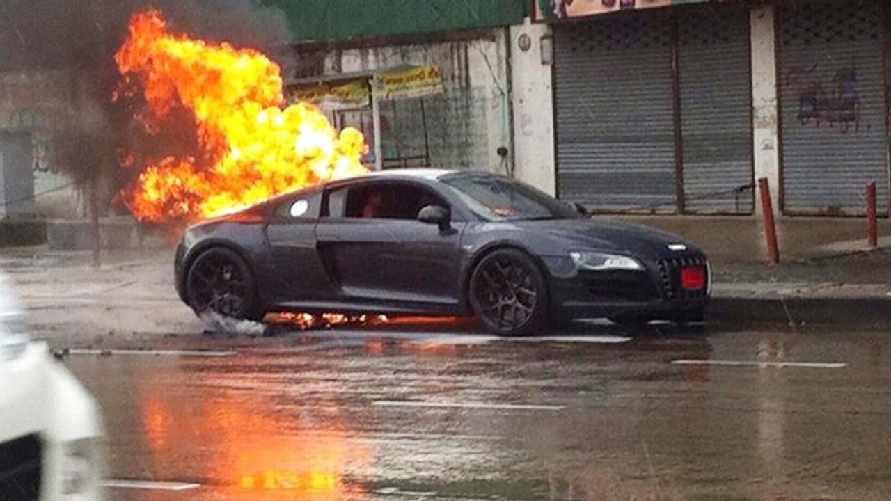 Audi R8 Caught Fire In Thailand ! - video Dailymotion