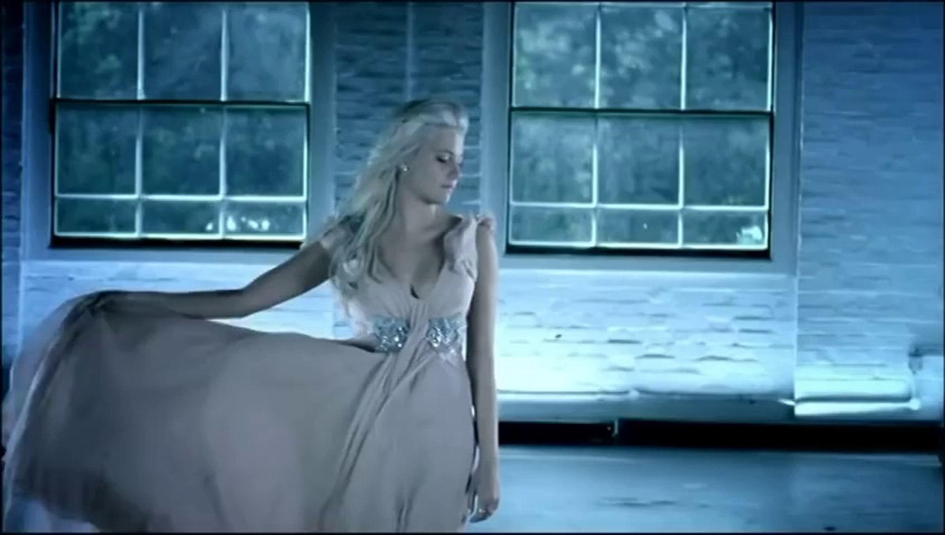 Pixie Lott Caravan Of Love