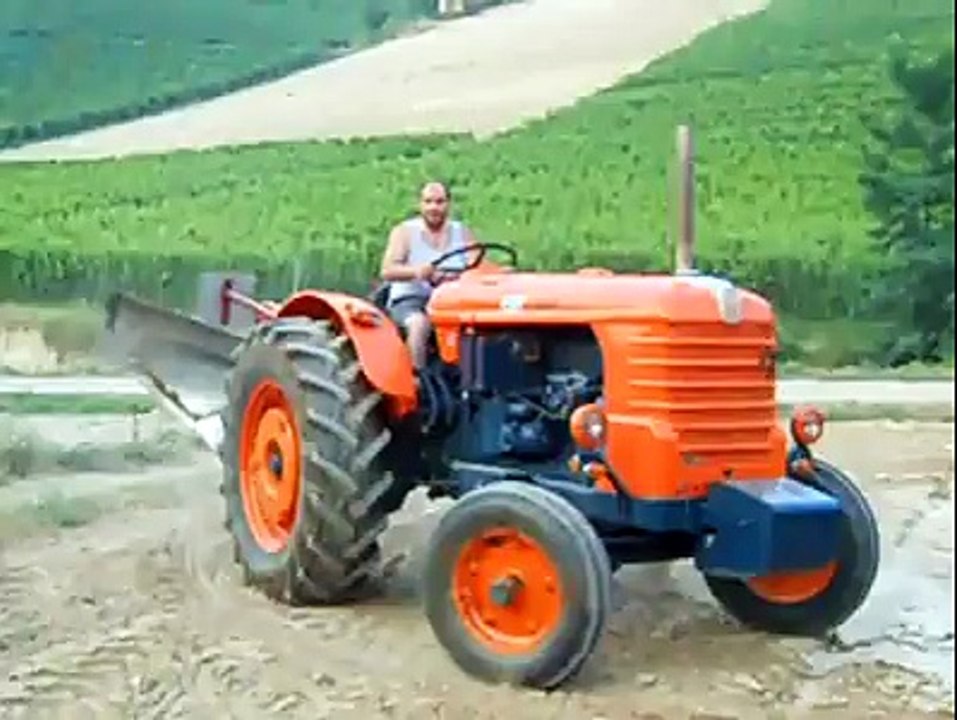 Eski Traktörler Çiffte - Tarım Günlükleri - Dailymotion Video