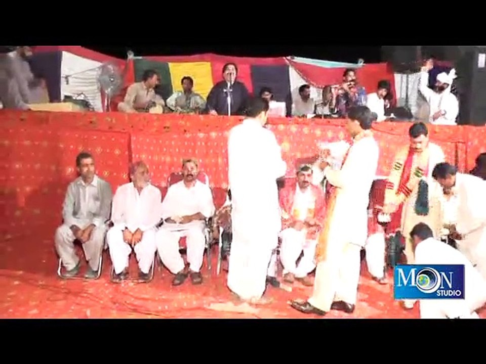 DHAMALL SINGER SHAFA ULLAH KHAN ROKHERI - video Dailymotion