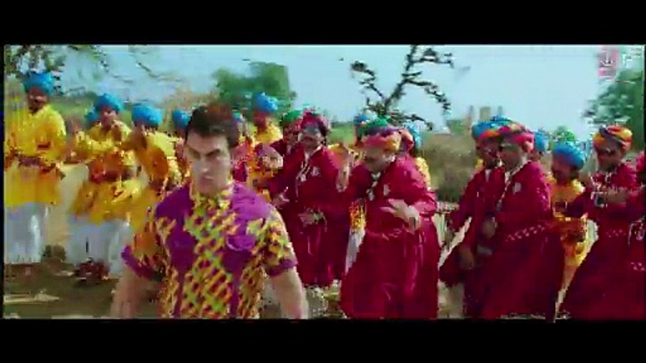 Exclusive- 'Tharki Chokro' Video Song - PK - Aamir Khan, Sanjay Dutt ...