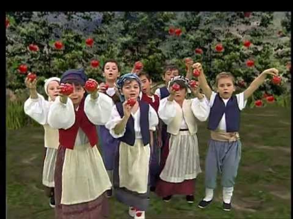 Ζουζούνια - Μήλο μου Κόκκινο (Official) - Vidéo Dailymotion
