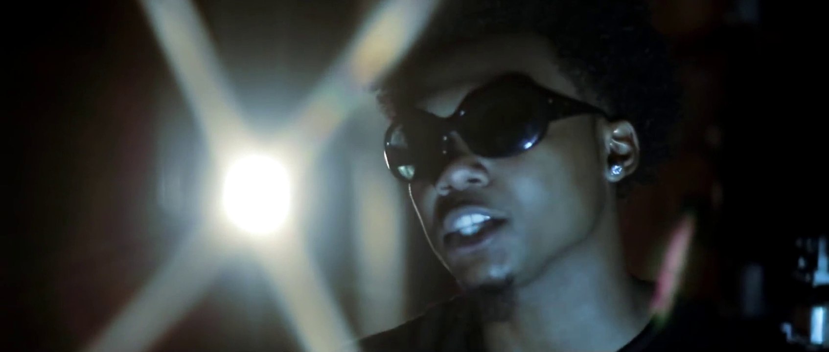 QUE OG BOBBY JOHNSON REMIX prod by UZI1380 - Vidéo Dailymotion