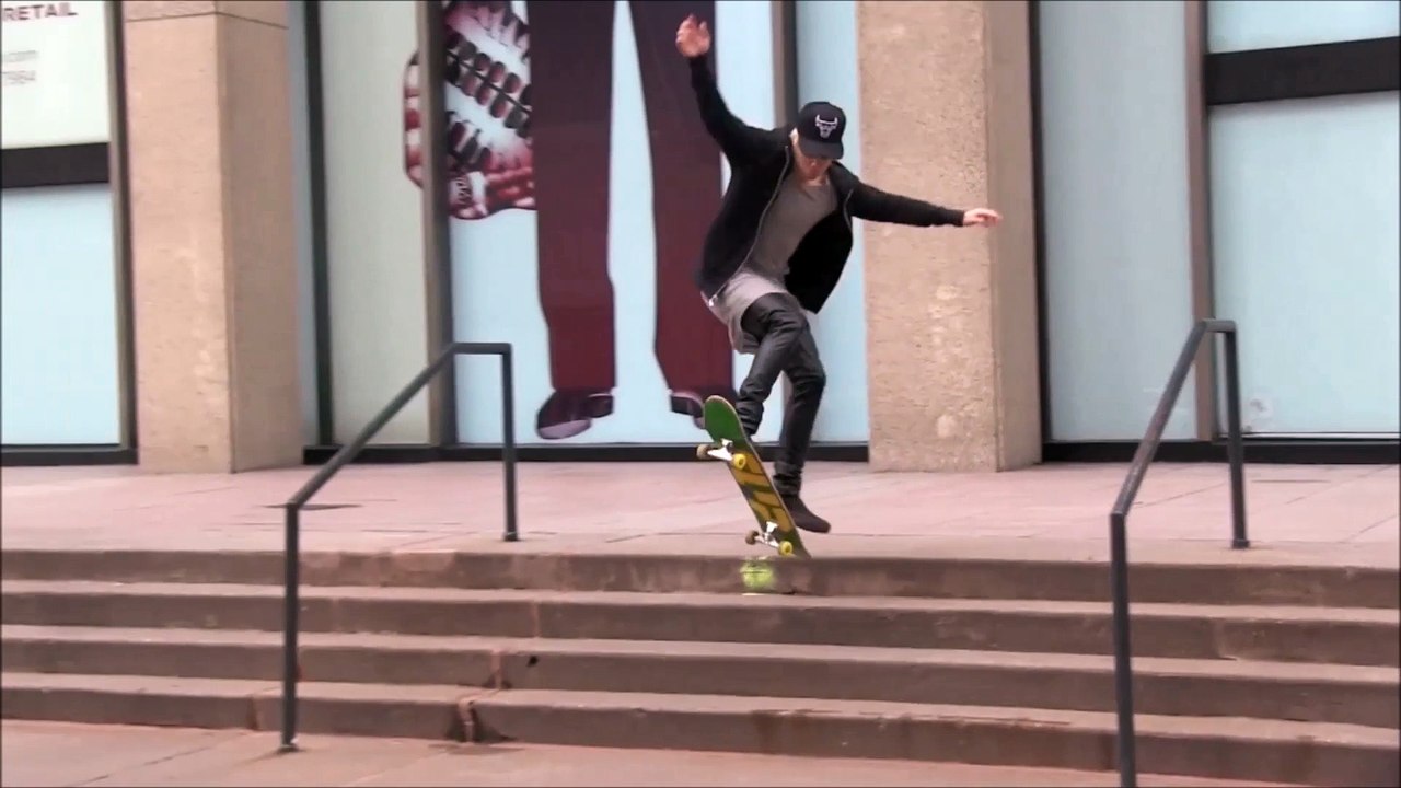 Justin Beiber's Skateboard Wipeout... - video Dailymotion