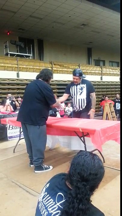 SLAP OFF CONTEST GONE RIGHT (HD) - video Dailymotion