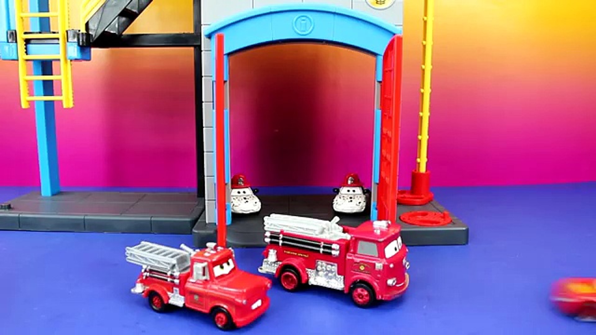 Disney Pixar Cars Toon Burnt Lightning Mcqueen Rescue Squad Mater