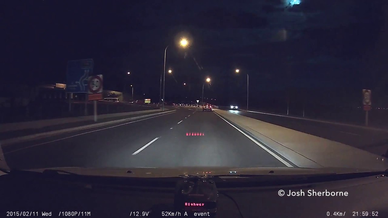 Meteor Caught On Dash Cam in Tauranga New Zealand - Vidéo Dailymotion
