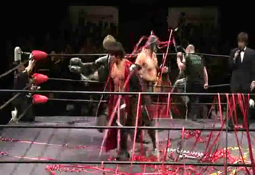 Takashi Sugiura, Akitoshi Saito & Quiet Storm vs. Takeshi Morishima ...