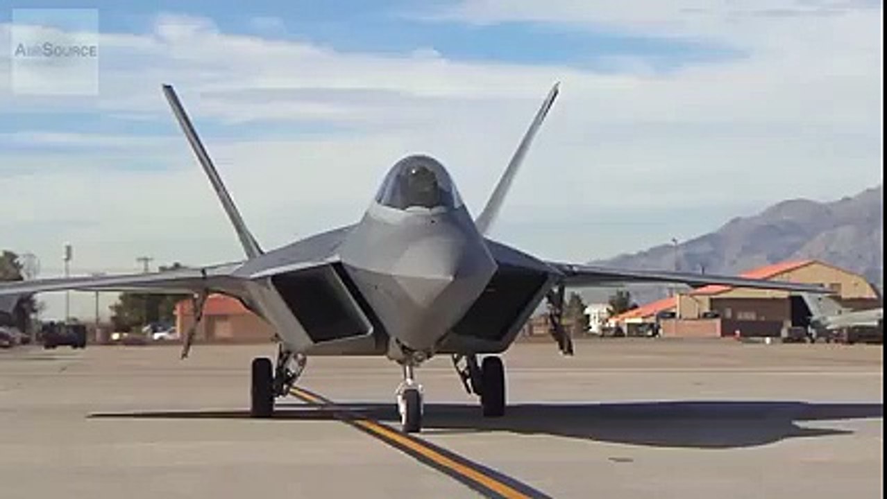 World's Most Advanced Fighter Jet F-22 Take off And Landing - video ...