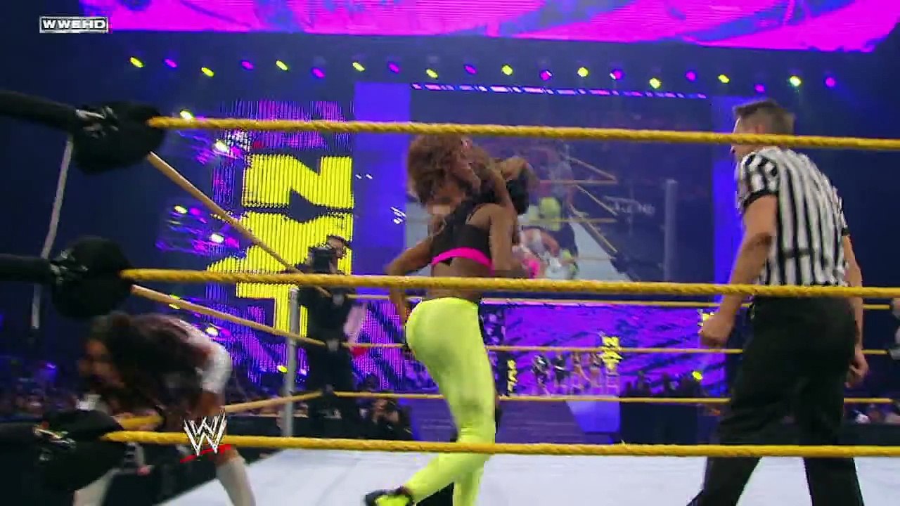 WWE NXT: Kelly Kelly & Naomi vs. Alicia Fox & Maxine - video Dailymotion