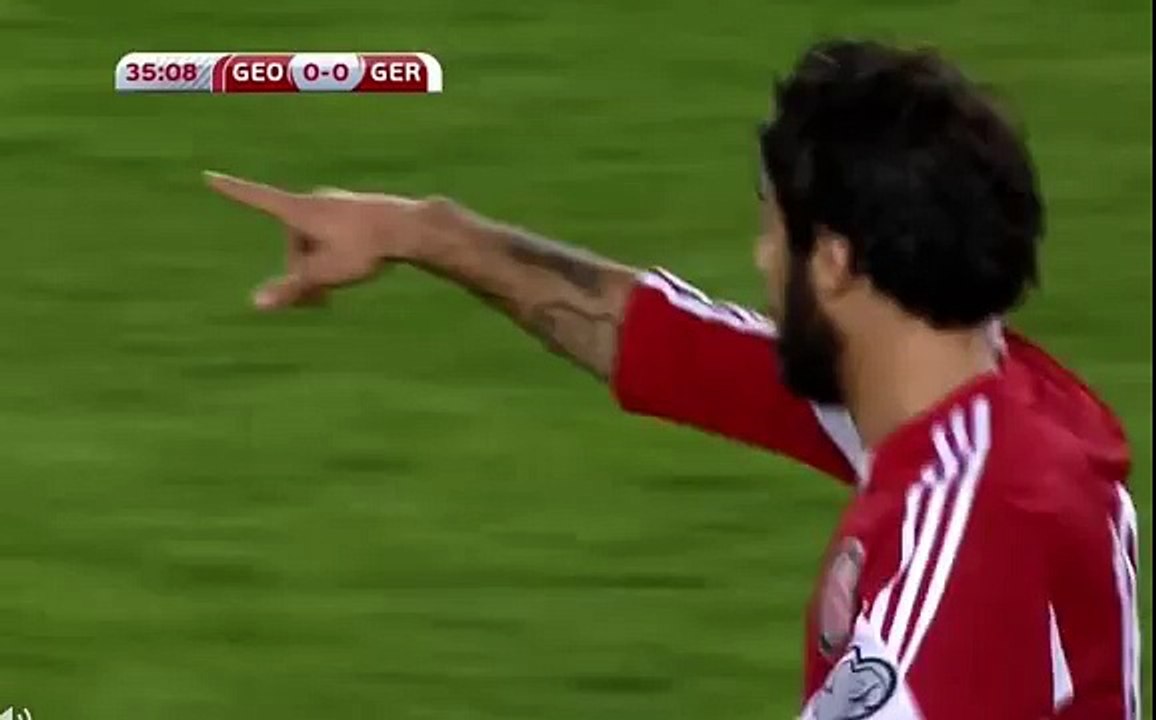 Just a Manuel Neuer throw in against Georgia - video Dailymotion