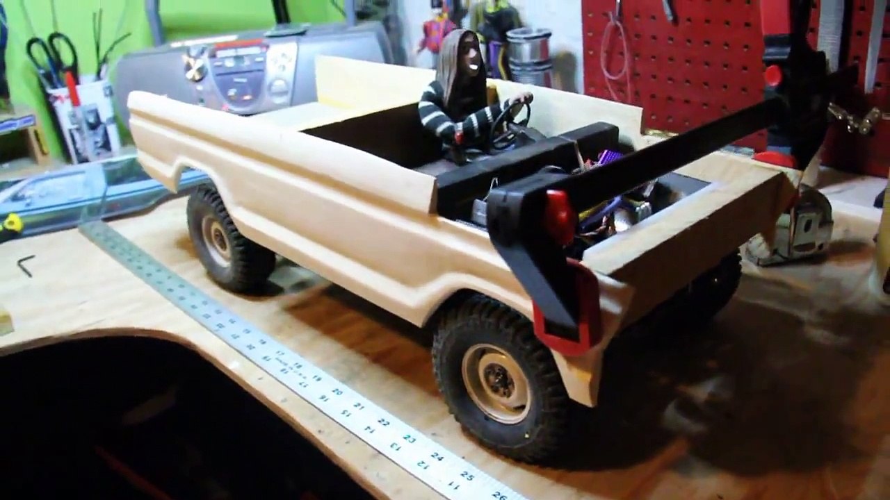 Headquake's RC - #116 (77 Ford) Build Video aug2012 - video Dailymotion