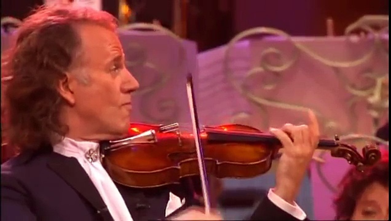 Andre Rieu live at Schönbrunn Vienna 2006 - Kaiserwalzer - video ...
