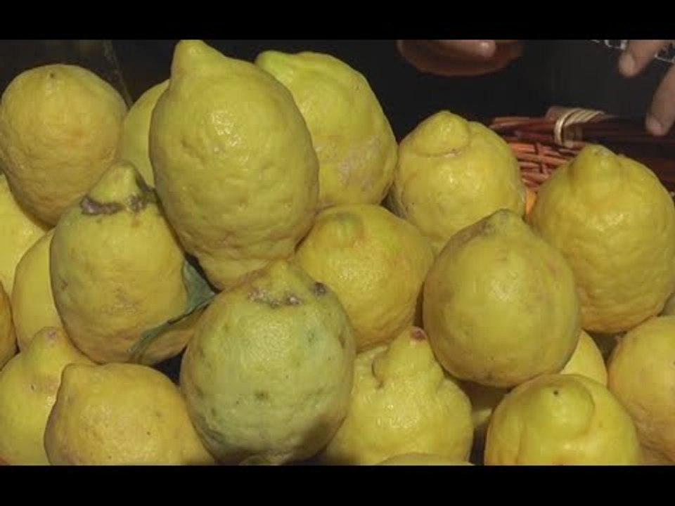 Napoli - La regina dell'estate napoletana è la limonata (13.08.14 ...