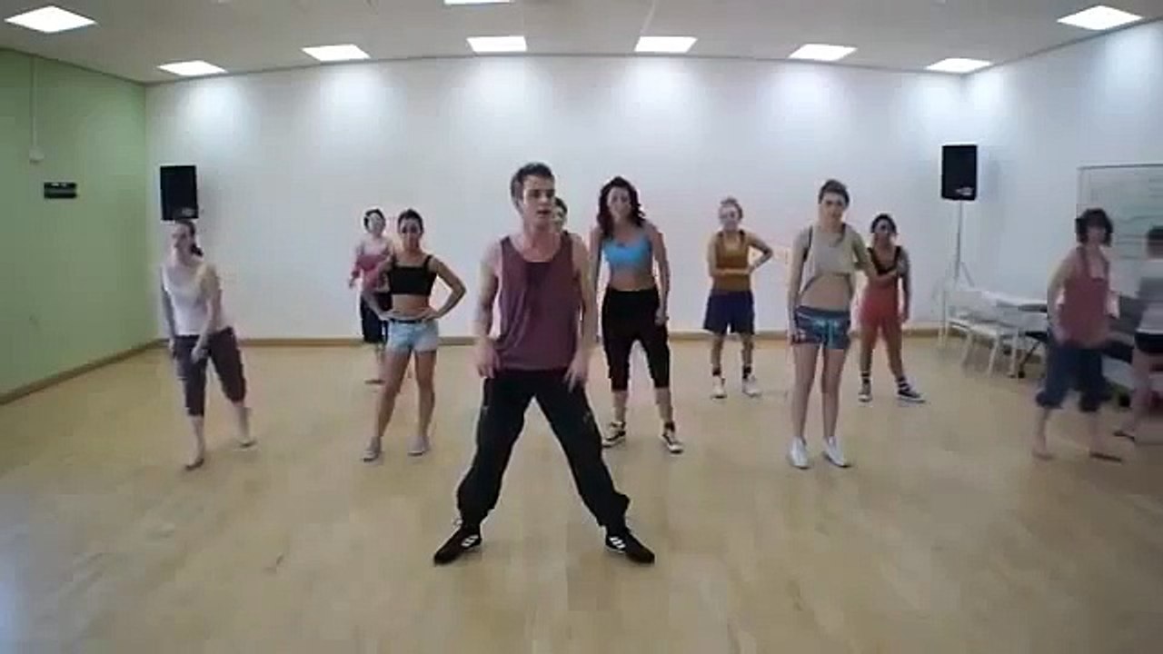 Latin Dance Zumba - 1 hour AT HOME WORKOUT FitTV Classes - video ...