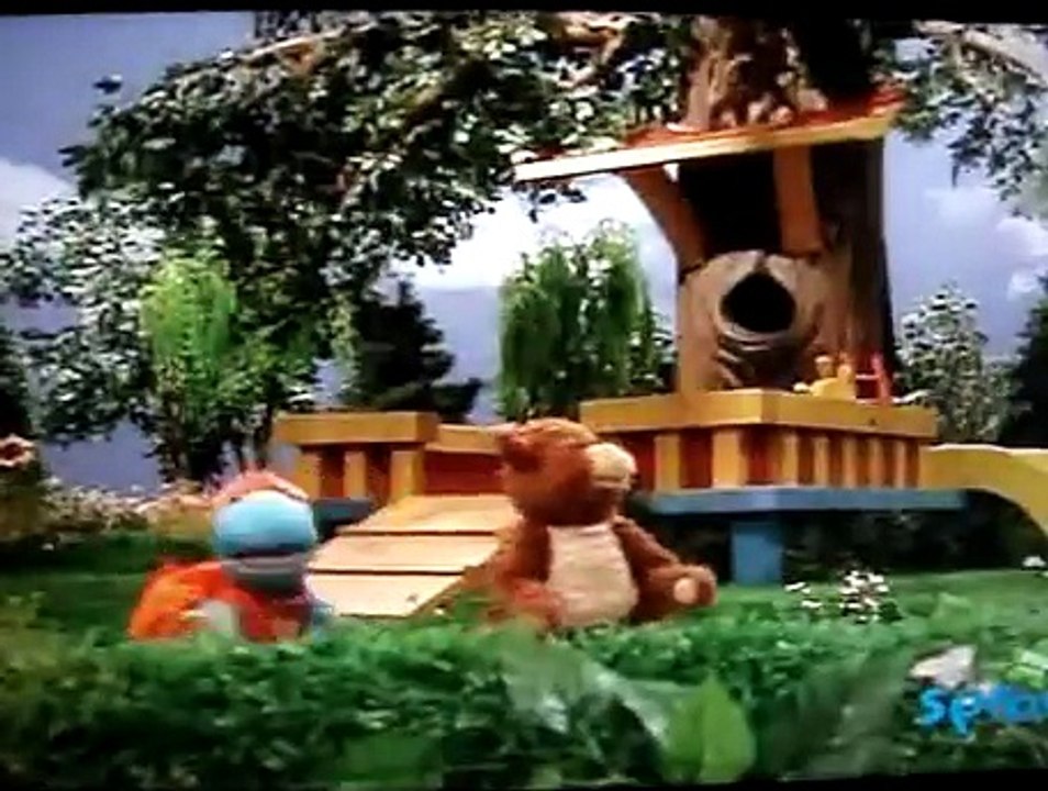 Caillou Puppets Rain Song - video Dailymotion