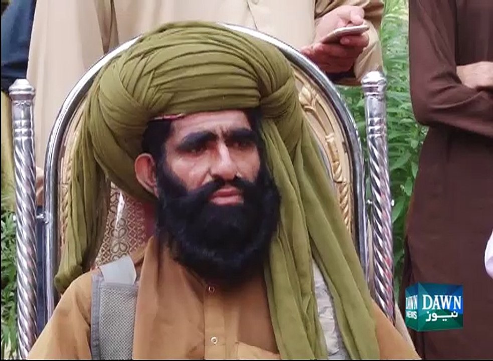 Baloch separatist commander announces surrender after 40 years - video ...