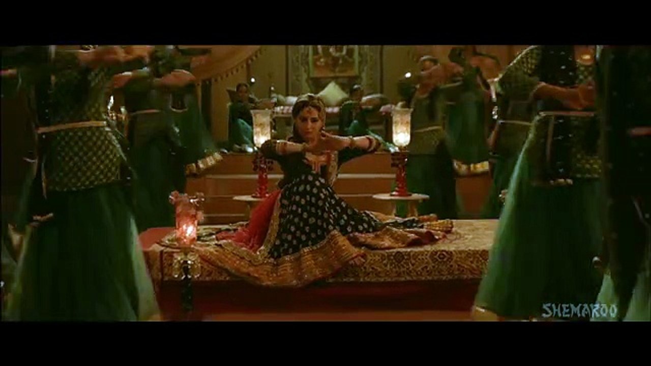 Hamari Atariya [Full Video Song } Dedh Ishqiya (2014) - Feat. Madhuri Dixit Huma Qureshi - video ...