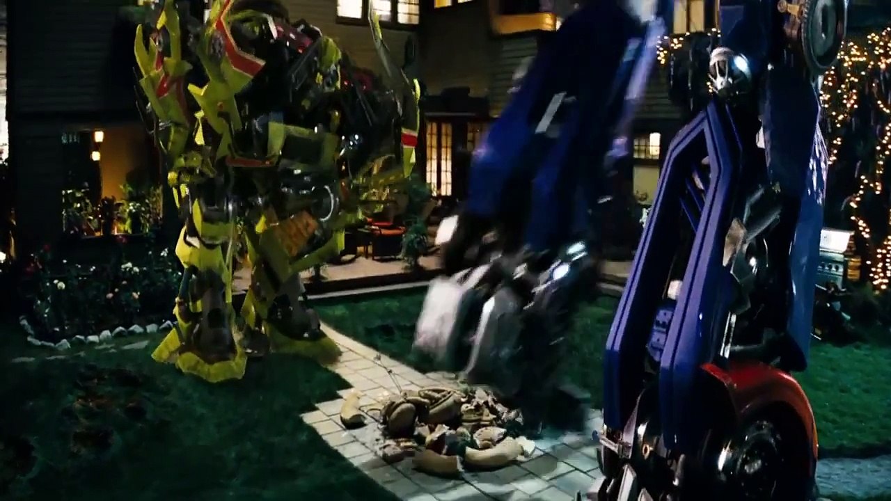 ''Transformers''- The Autobots at Sam's House 1080p - video Dailymotion