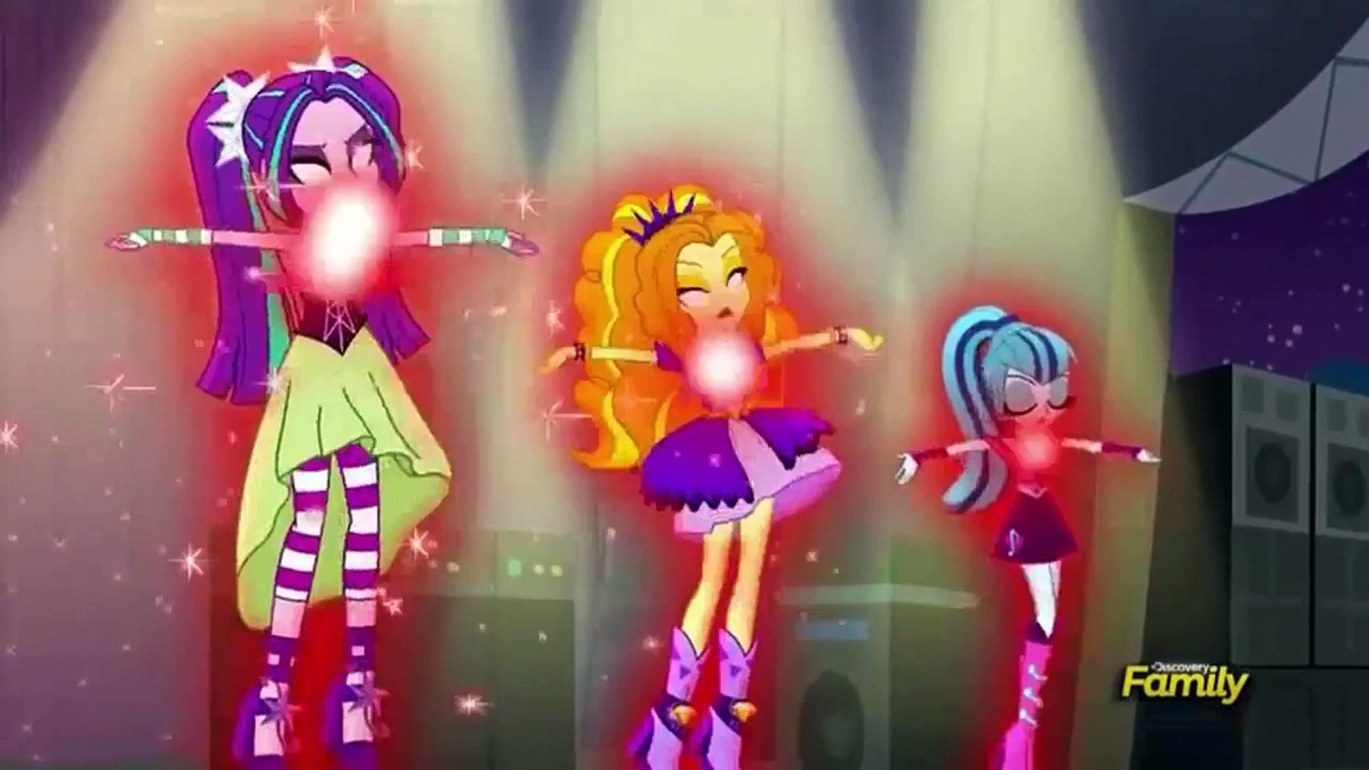 Flash Sentry And Twilight Sparkle Kiss