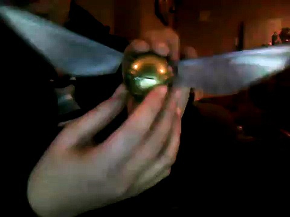 Flying REAL Golden Snitch! (Wizarding World Of Harry Potter MErchandise ...