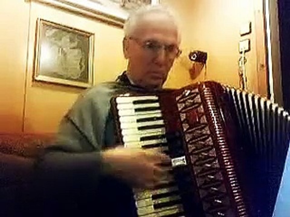ΤΙ ΓΛΥΚΟ ΝΑ Σ ΑΓΑΠΟΥΝ Γ. ΖΑΜΠΕΤΑΣ 1925-1992 - video Dailymotion