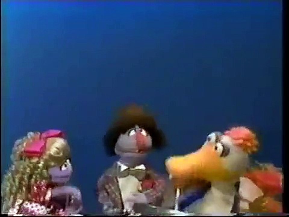 Sesame Street - Mr. Between - video Dailymotion