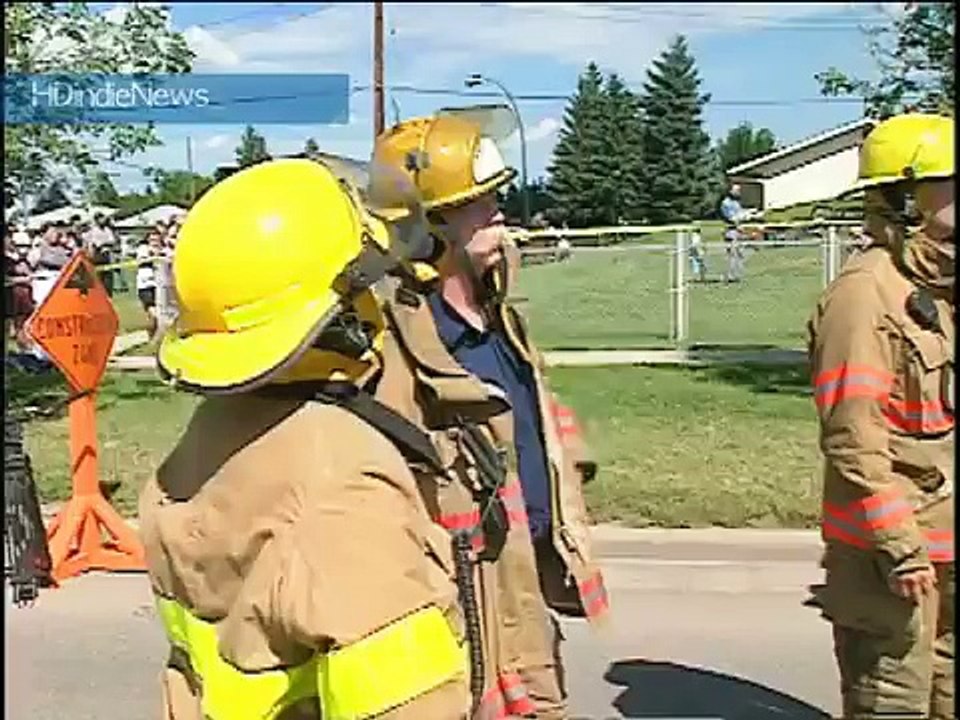 Hub Oil Fire Aug 9, 1999, Calgary, Ab - HDindieNews - video Dailymotion