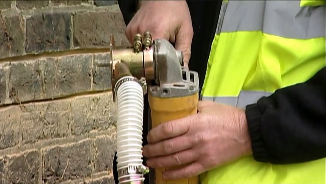 Morta Sortas. Make raking out mortar easy - video Dailymotion