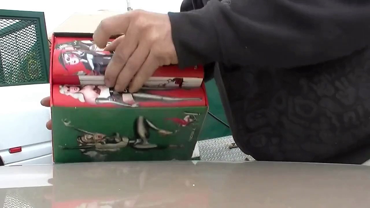 Alleged photos of Obama's mother Stanley Ann Dunham in Exotique 1958 ...