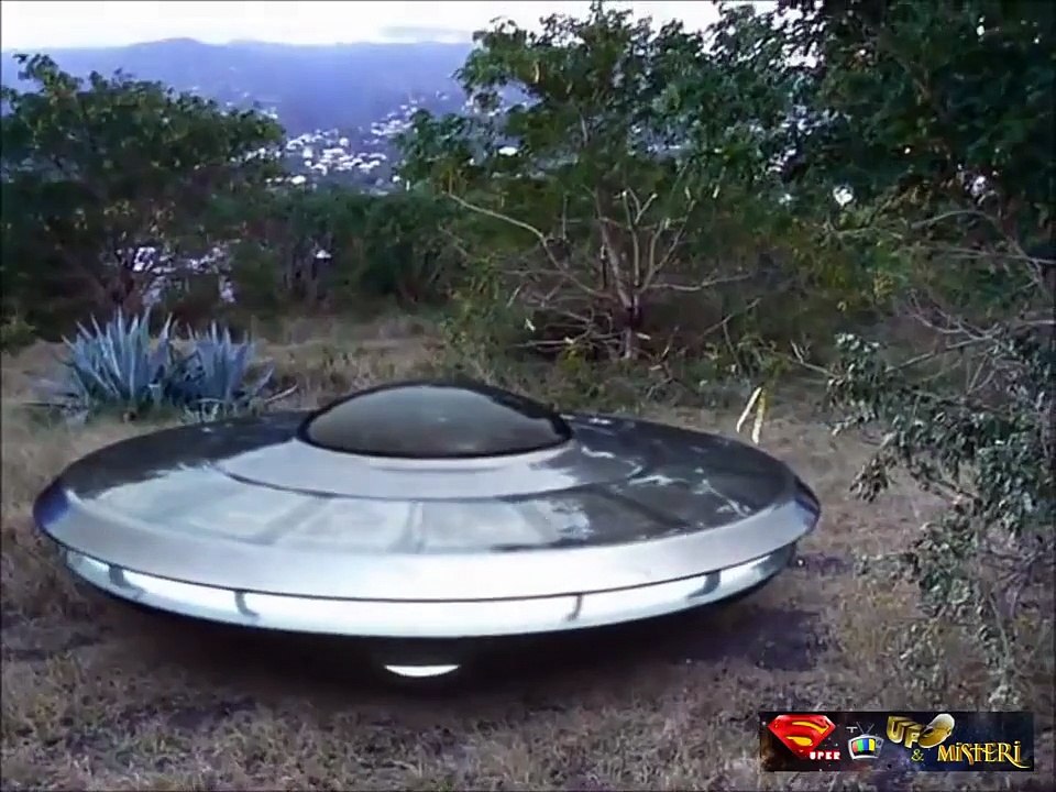 UFO / OVNI : Test CGI 3D o Test Reale ?! (HD 1080p) - video Dailymotion