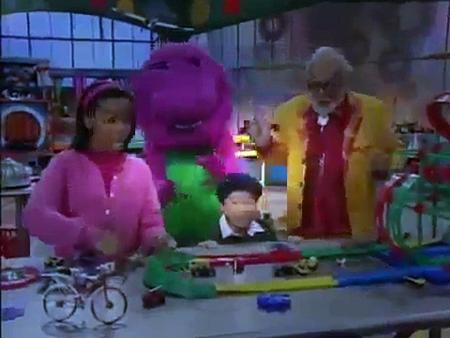 Barney Fun On Wheels