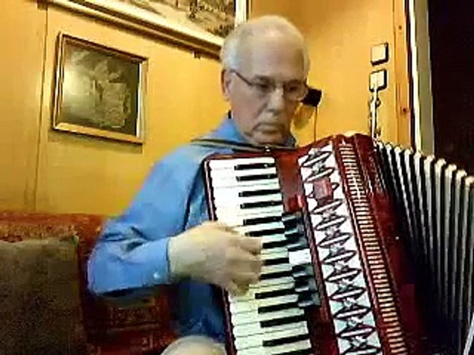 ΚΑΙ Ο ΜΗΝΑΣ ΕΧΕΙ ΕΝΝΙΑ Μ. ΣΟΥΓΙΟΥΛ 1906 - 1958 - video Dailymotion