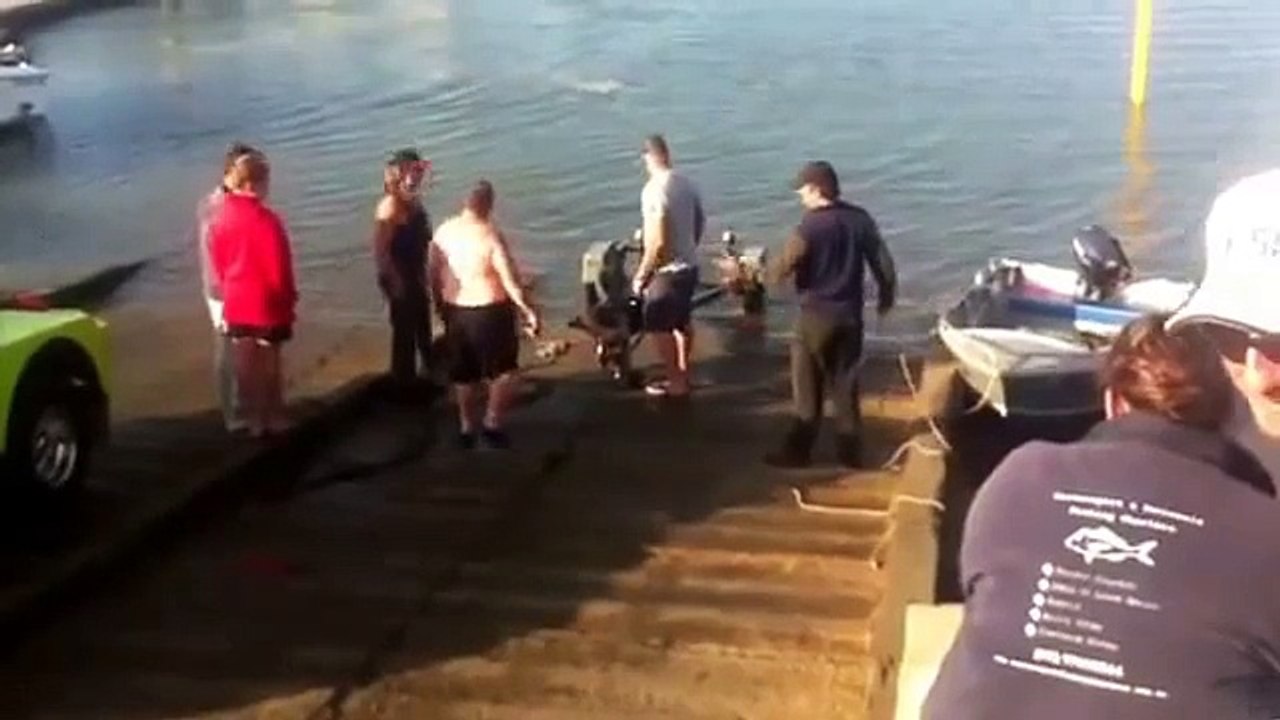 Hastings boat ramp fail - video Dailymotion