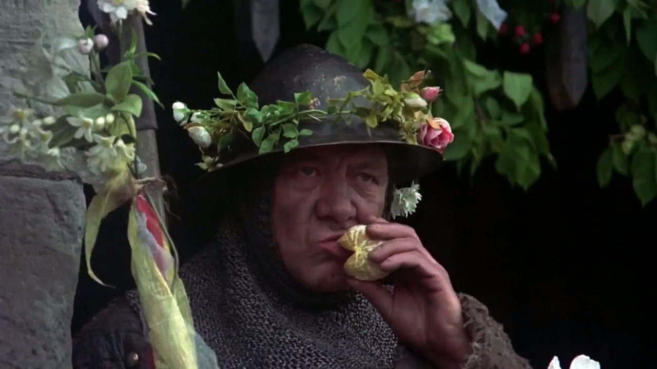 Monty Python Holy Grail - Sir Lancelot charging Guards - video Dailymotion