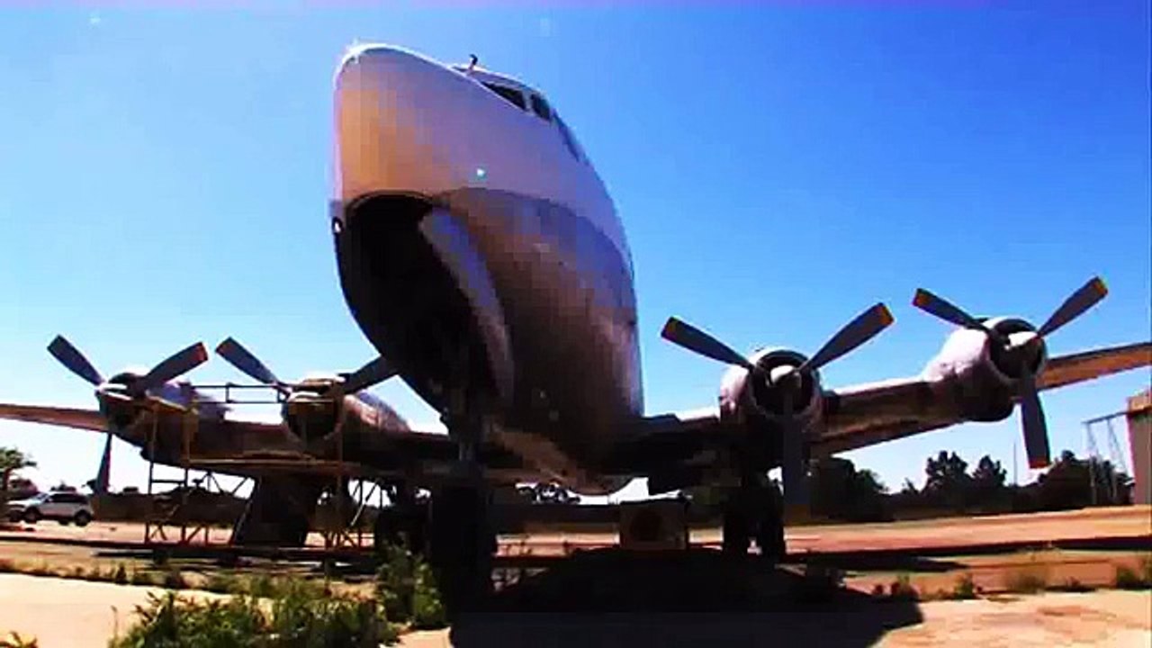 Douglas DC-6 full engine start and taxi procedure - video Dailymotion