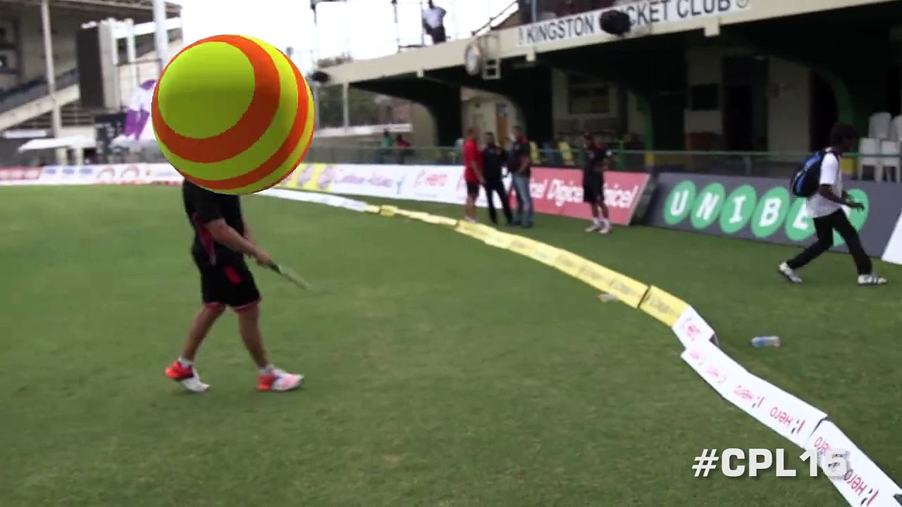 Take On The Beach Bat Bouncy Ball Challenge - video Dailymotion