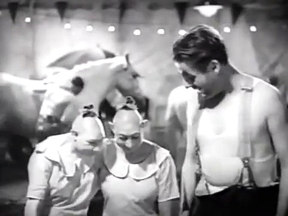 Freaks (1932) Prince Randian, The Living Torso Lights a Cigarette ...