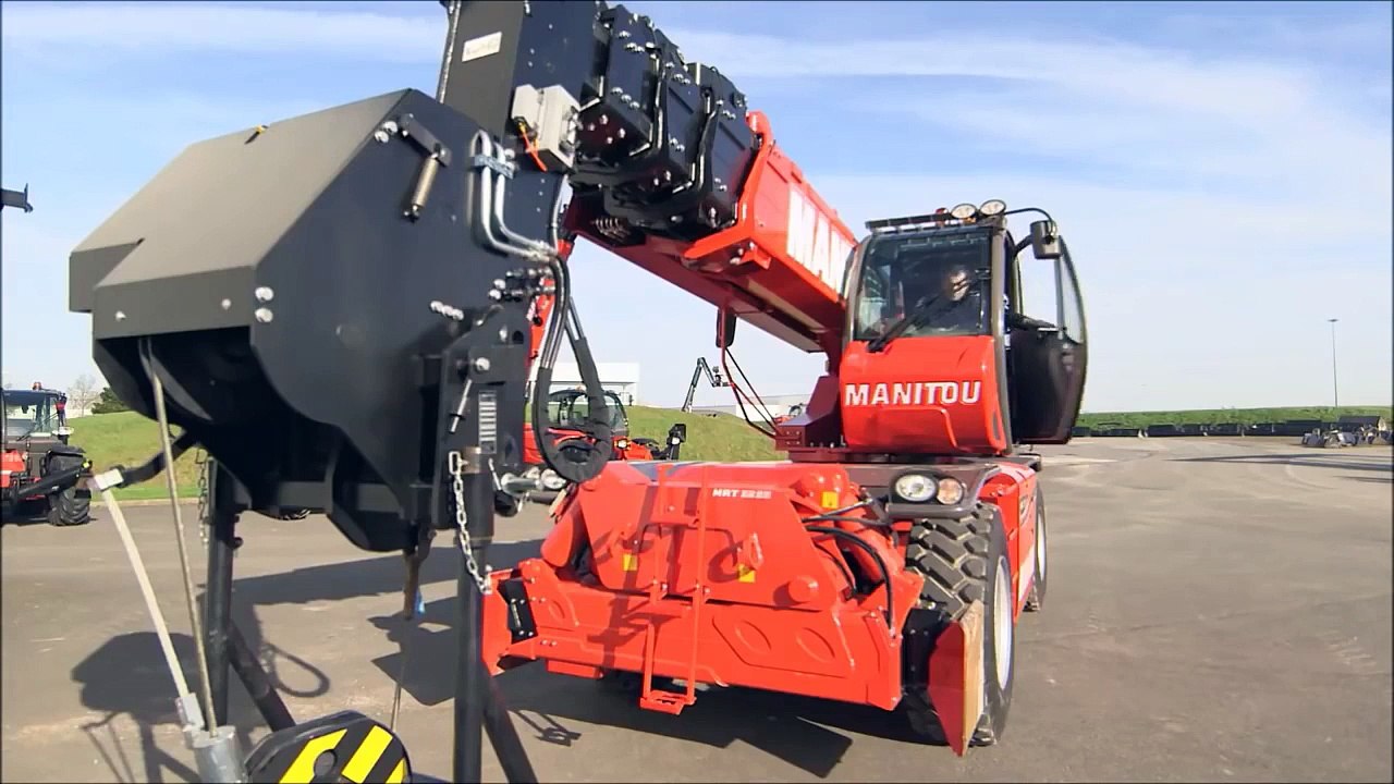 MANITOU MRT 3255 ROTASYONLU TELEHANDLER 32 MT 5.5 T - video Dailymotion