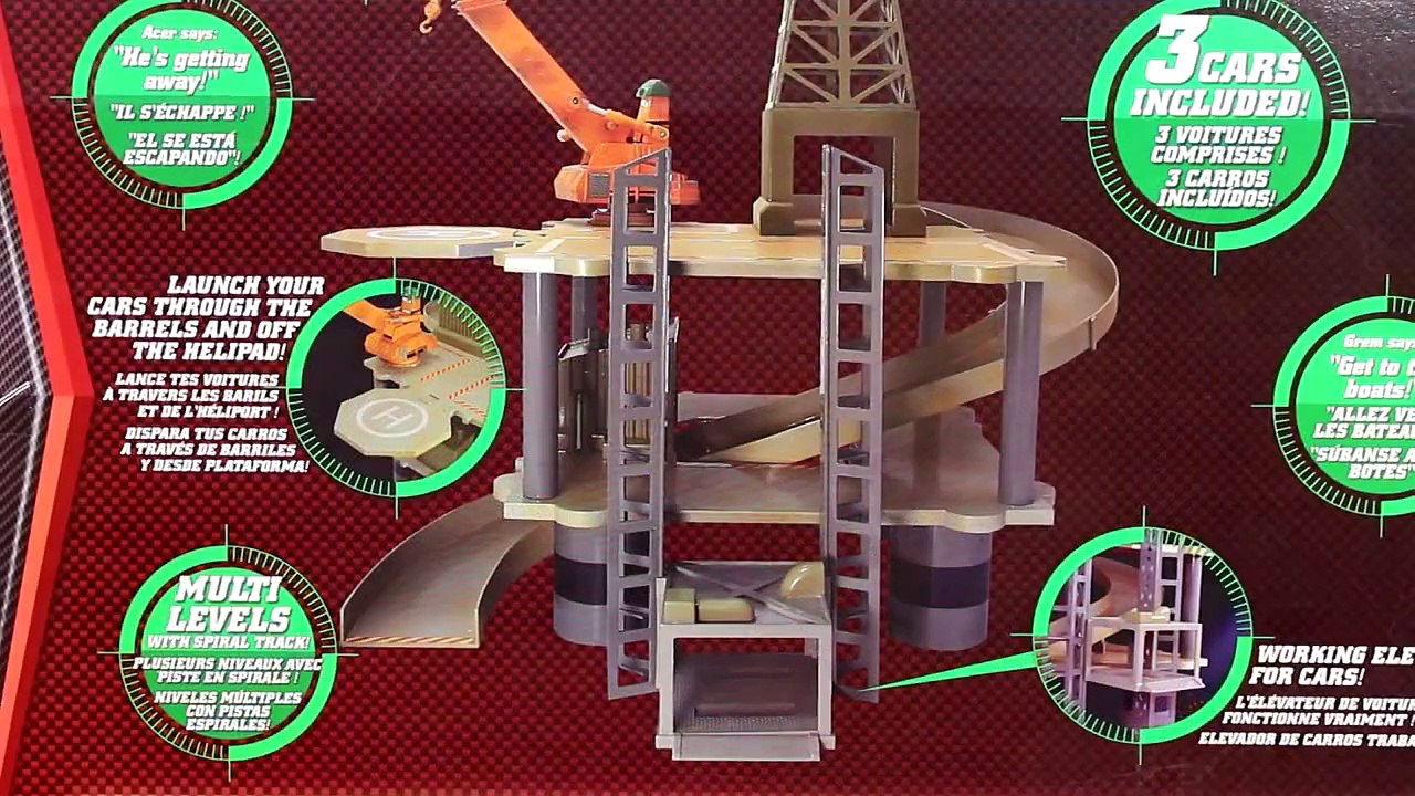 Disney Pixar Cars 2 Oil Rig Keycharger Playset with Lightning McQueen ...