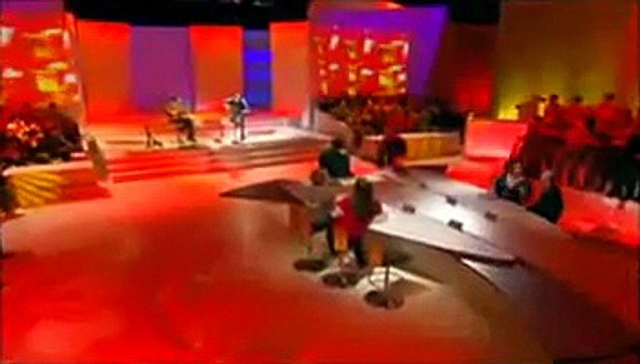 Manu Chao Me Llaman Calle & La Vida Tombola - video Dailymotion