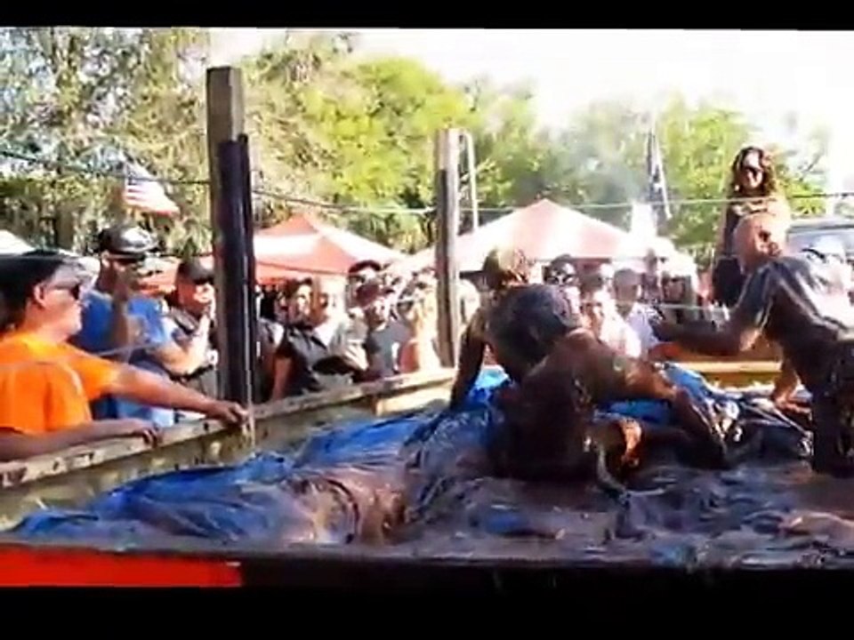 Ladies Pudding Wrestling - video Dailymotion
