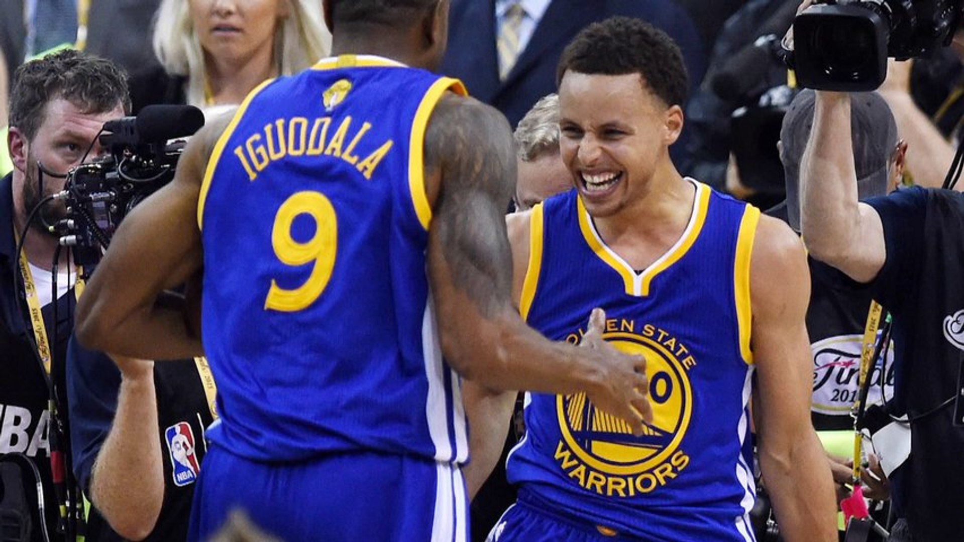 Golden State Warriors celebrate NBA title win | beIN SPORTS