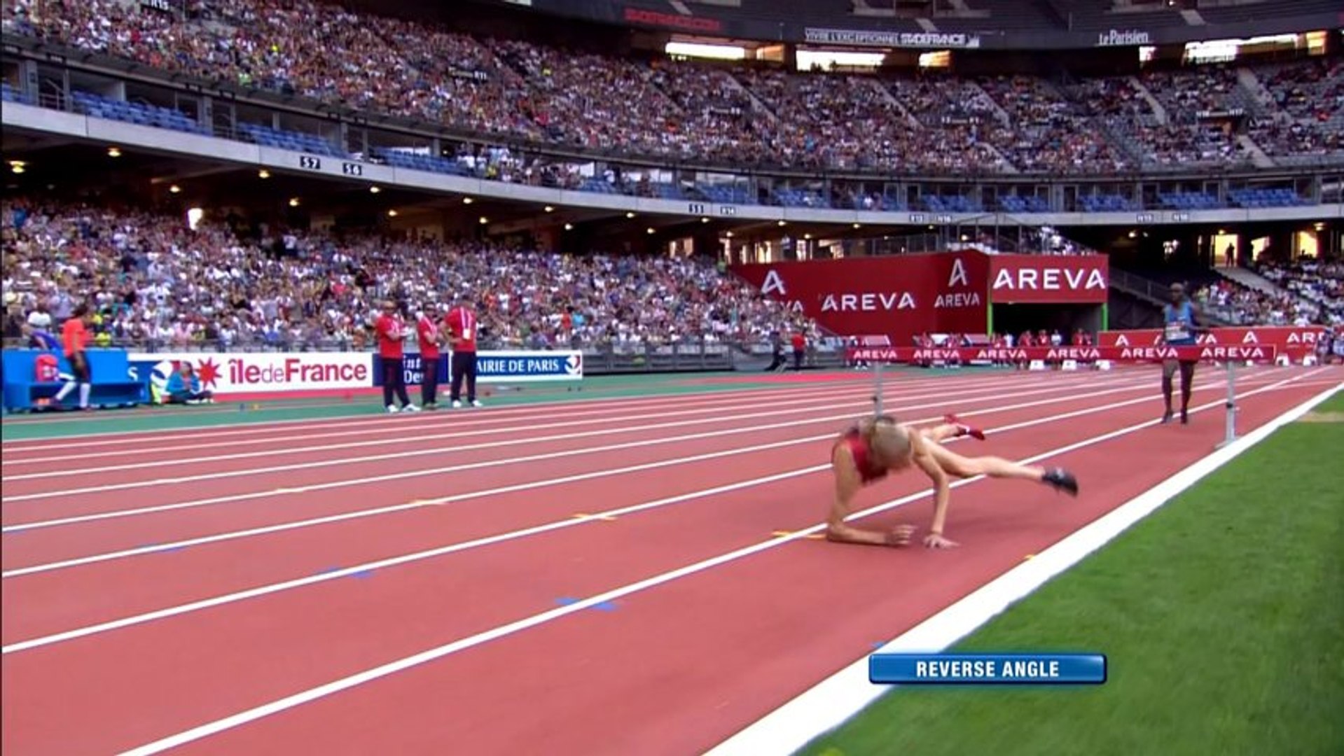 Jager bombs at final hurdle during steeplechase in Paris | beIN SPORTS