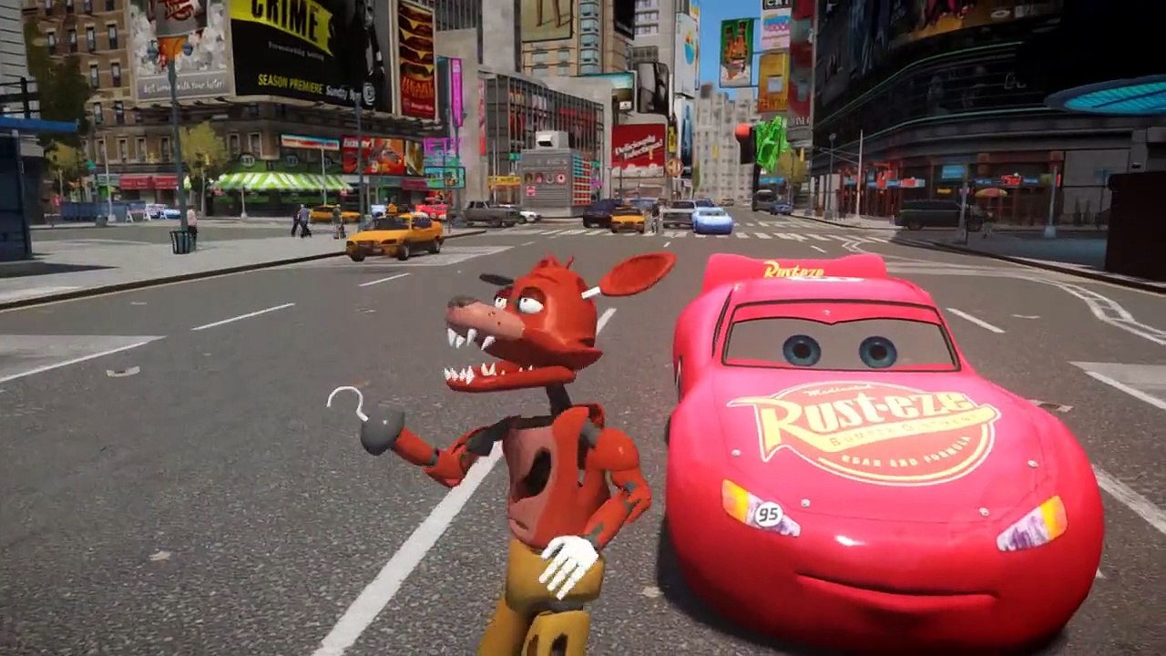 FOXY (Five Night At Freddy's) MEET LIGHNING MCQUEEN CAR (DISNEY PIXAR ...